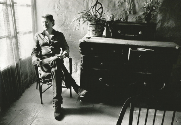 ‘Screaming from the womb’: entrapment and liberation in Raymond Pitrè’s ...